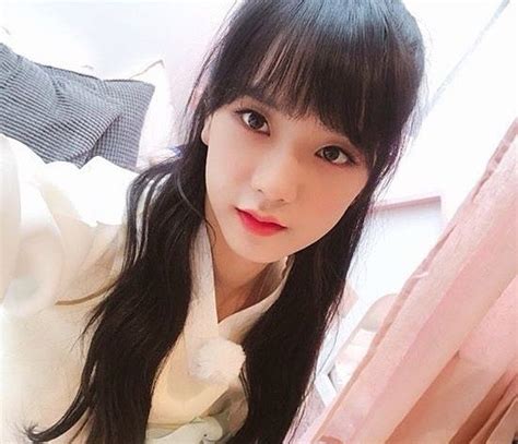 Ghim Của ♰ ﹒🪓 ⁺ Maddy 🍉 𖤐 ♩ Trên ⤹ ｡🫶🏻 Luvs ⁀ ｡˚ Nữ Thần Dễ Thương