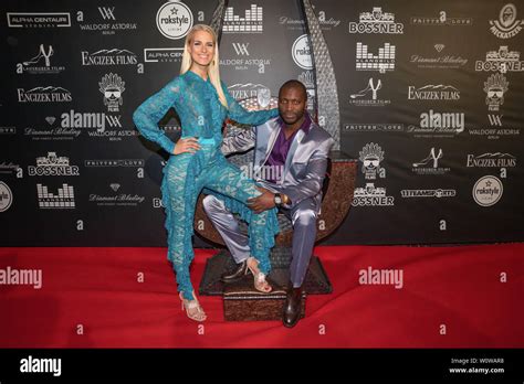 Anne Kathrin Kosch Miss Germany 2011 Au Gala Du Jubilé 922019 Les