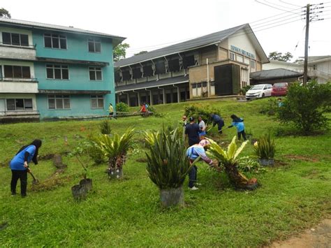 Ibu Bapa Pelbagai Agensi Jayakan Gotong Royong Madani Smk Lundu Utusan Borneo Online