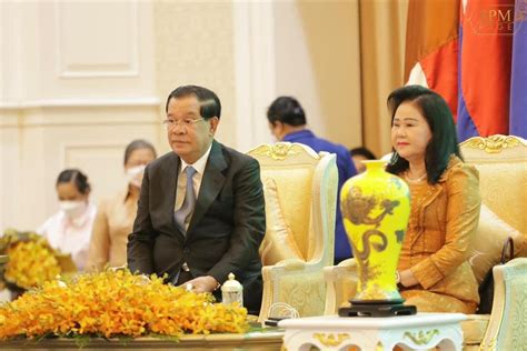 សូមគោរពអបអរសាទរ អ៊ុម ឌីណា Orum Deyna