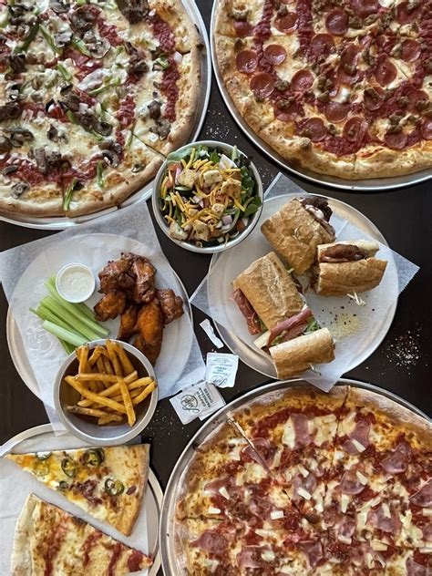 Pie Five Pizza Bee Not Afraid And Order A Mikes Sticky Fingers Personal Pizza For Only 5