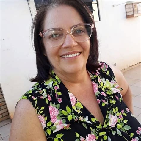 Celi Rosendo Gonçalves Celirosendo • Threads Say More Celi Rosendo Gonçalves Celirosendo • Threads Say More