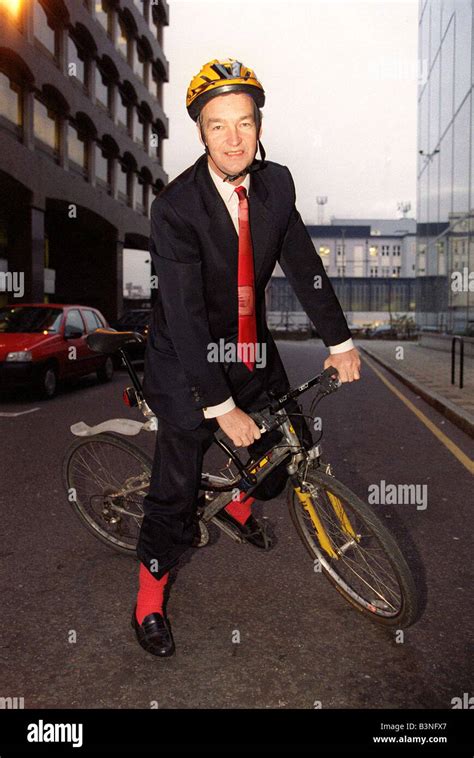 Jon Snow Tv Presenter December 1998 Cahnnel 4 Newscaster Sitting On His