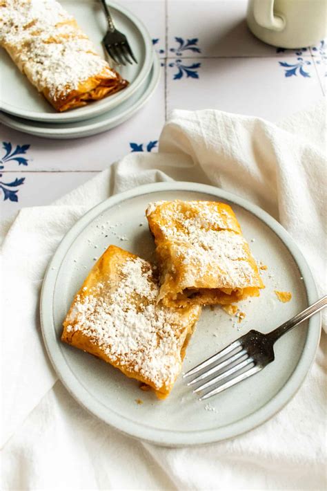 Mini Apple Strudel With Phyllo Dough Humbly Homemade