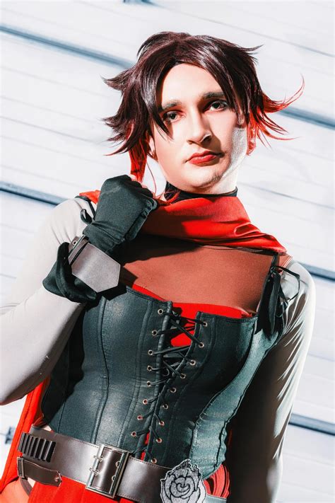 Ruby Rose Rwby R Cosplayers
