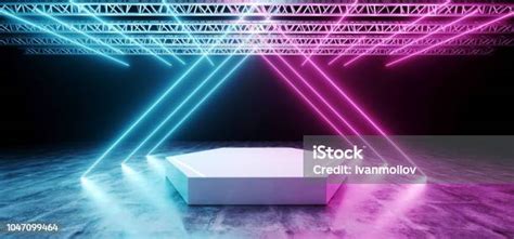 어두운 현대 공상 과학 미래 네온 빛나는 파란색과 보라색 삼각형 모양의 빈 공간과 검정색 배경 3d 렌더링 조명 튜브 백색 클럽 무대 광선에 대한 스톡 사진 및 기타 이미지