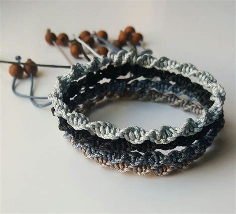 Macrame Bracelet With Sliding Knot At Luis Silva Blog