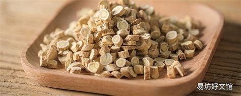 黄芪枸杞泡水上火吗 黄芪枸杞西洋参可以一起泡吗 黄芪易坊