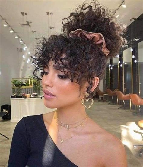 Pin By Curly Aleja On Peinados Curly Hair Styles Hairdos For Curly