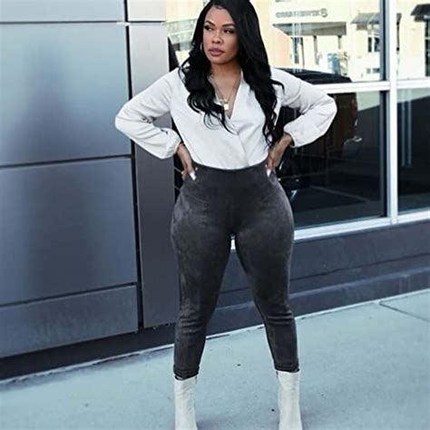 Star Harvey Rcurvynewswomen