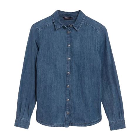 How To Wear A Denim Shirt Style Your Shirt According To An Expert