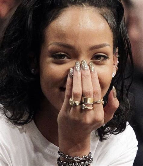 Pin By N Xx On Manipedi Rihanna Nails Rihanna Jewelry Celebrity Nails