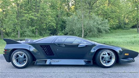 The First Vector W8 Twin Turbo Supercar Made Is Up For Auction