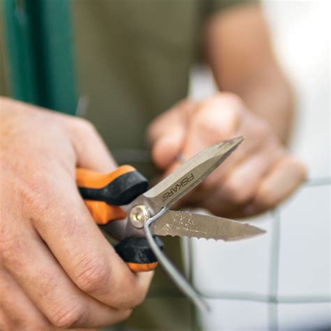 Fiskars Multi Purpose Garden Snips Stainless Steel 5 399220 5001 Rona