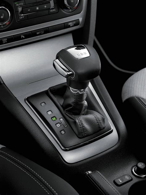 배경 화면 Bmw 스티어링 휠 의자 가마 스코다 2012 년 Netcarshow 넷 카 자동차 이미지 자동차 사진 바퀴 옥타비아 Rs 왜건 육상 차량