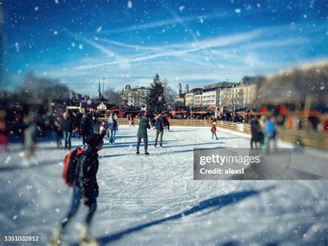 Ice Rink Party Photos And Premium High Res Pictures Getty Images