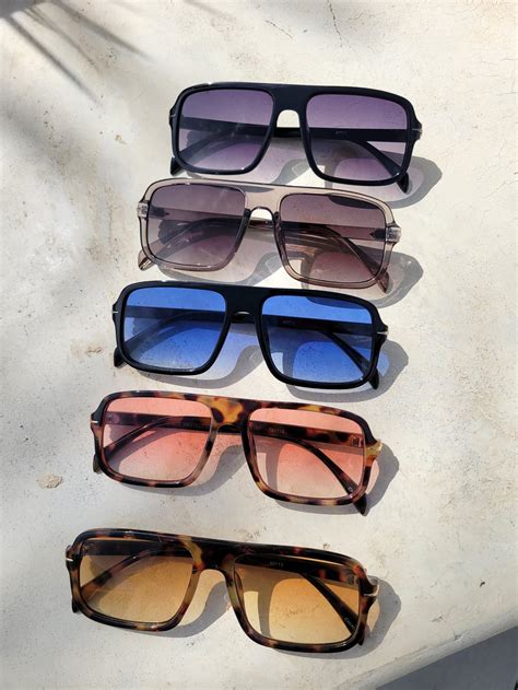Rectangle Lens Sunglasses 5 Colors Mota Boutique
