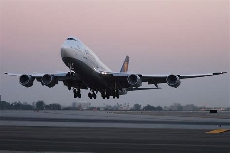 Boeing 747 8