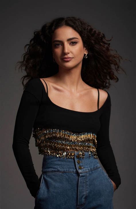 Medalion Rahimi Female Character Inspiration Female Muslim Women