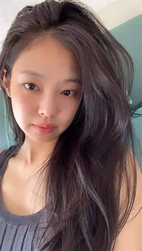 Jennie Ruby Ilano In 2025 Hair Inspiration Long Blackpink Jennie Asian Makeup Tips