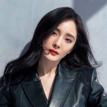 Yang Mi Height Weight Shoe Size Measurements Age Facts Family Wiki