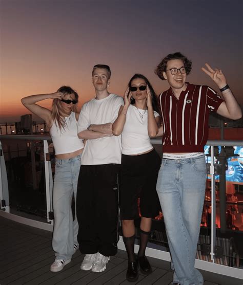 Inez Lis Wiek Waga Wzrost Kim Jest Inez Lis