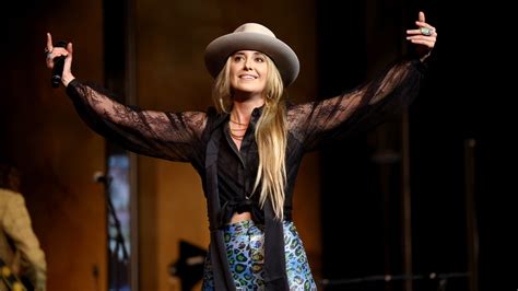 Yellowstone S5 Lainey Wilson Shares Your Confusion About The Shows