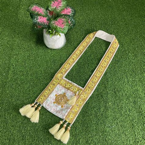 Meily Meily Meily Meily ขายส่งชุดไทยใหญ่ราคาถูก