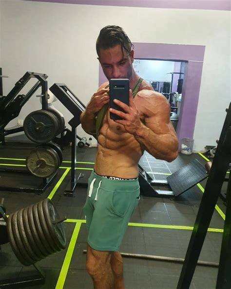 Im New Here😉 Scrolller