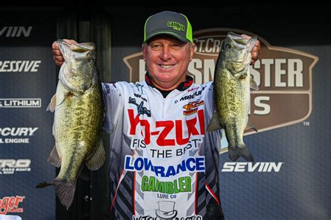 Midmorning Flurry Vaults Surman Into Lead At Bassmaster Open On Lake