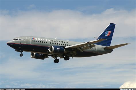 Boeing 737 522 United Shuttle Aviation Photo 0275823