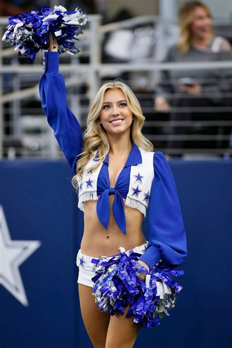 Pin By Audrey Mcarthur On Dcc Cheerleading Outfits Cheer Outfits