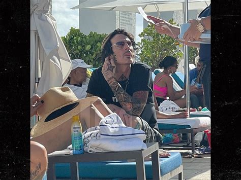 Tommy Lee Motley Crue Tattoos