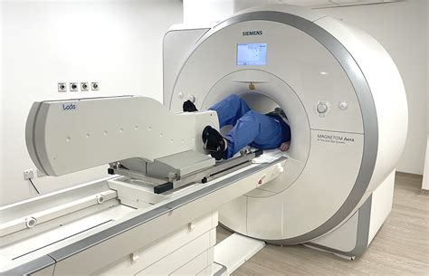 Establishing Cardiac Mri Reference Ranges Stratified By Sex And Age For