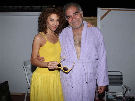 Δήμητρα Παπαδήμα Ο Γιάννης Μποσταντζόγλου μου χορεύει τη Λίμνη των