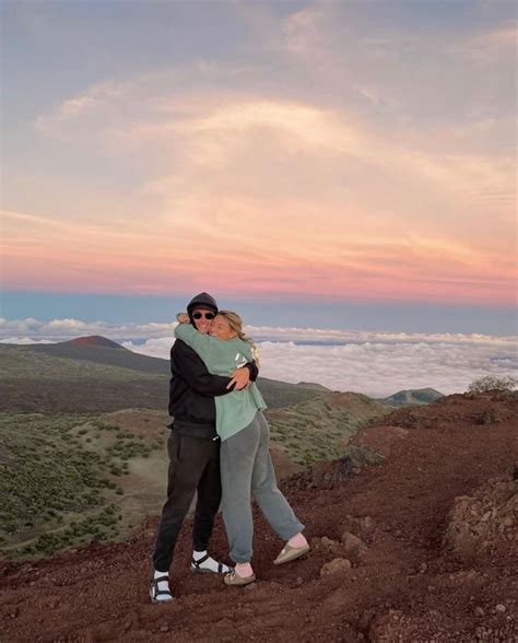 Mauna Kea Couple Aesthetic Couples Cute Couple Pictures