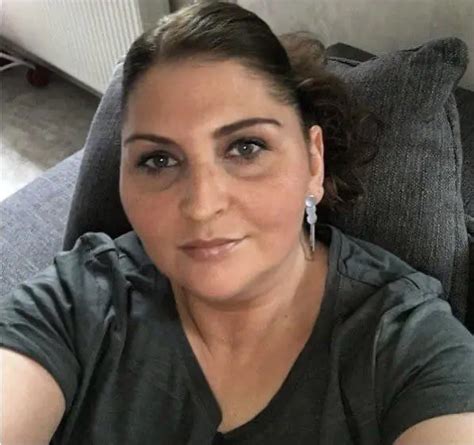 Who Would Cum Into My Moms Face Scrolller