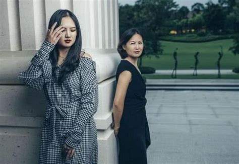 有点乱！任正非和两个女儿 三个人 三个姓！ ＊ 阿波罗新闻网