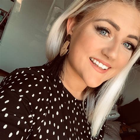 Anna Julia Langner After Sales Mitarbeiter Atec Pharmatechnik Gmbh