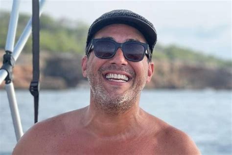 Longe Da Tv Globo André Marques Encanta Ao Afirmar Feliz Portal Área Vip