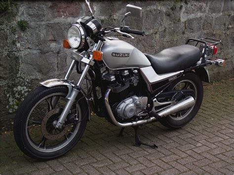 Suzuki Gr 650 X Motorcycles Photos Video Specs Reviews Bikenet