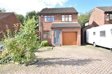 Cranewells Vale Leeds West Yorkshire 3 Bed Detached House For Sale £380 000