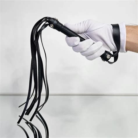 Kit LÁtigo Y Tapa Ojos Negro Manual 2 5 Sex Shop