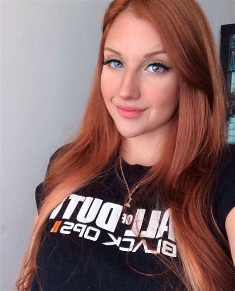 Alice Gobbi On Instagram “🖤” Beautiful Redhead Redheads Redheads Freckles