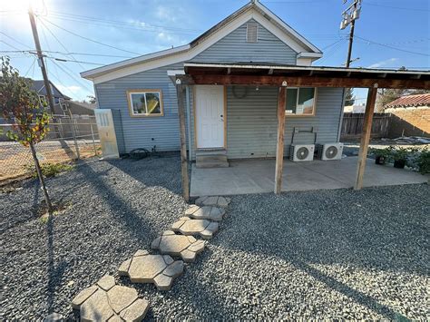 341 N 4th St Porterville Ca 93257 Zillow