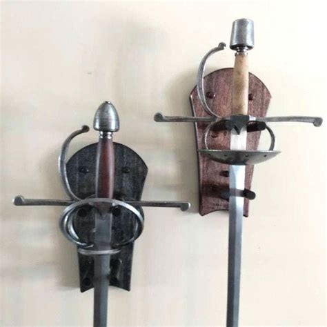 Rapier Specific Vertical Sword Display