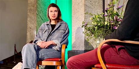 Lisa Neubauer Aktivistin Spricht Zum Klimaschutz In Basel