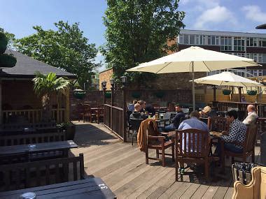 12 Best Restaurants In Windsor You Need To Try Right Now