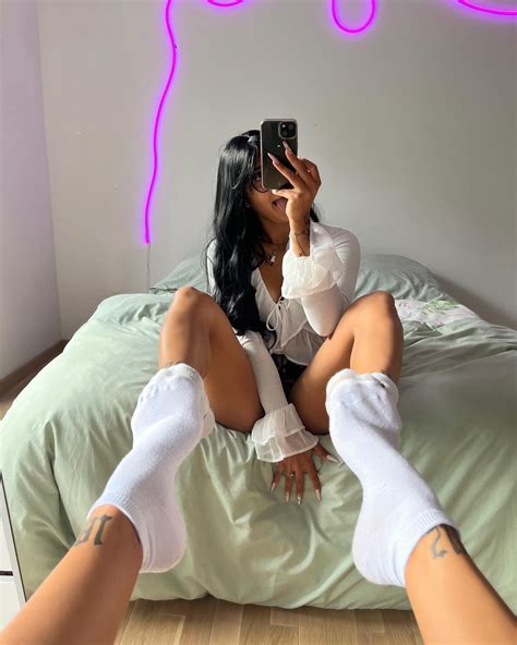 Absolutely White Socks Rsockfetish
