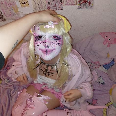 Pin By ₊˚꩜ 🍥𝙰𝚛𝚌𝚑 🪱 ˚₊ On Creative Makeup Looks Cute Couple Art Creepy Cute Funky Fashion